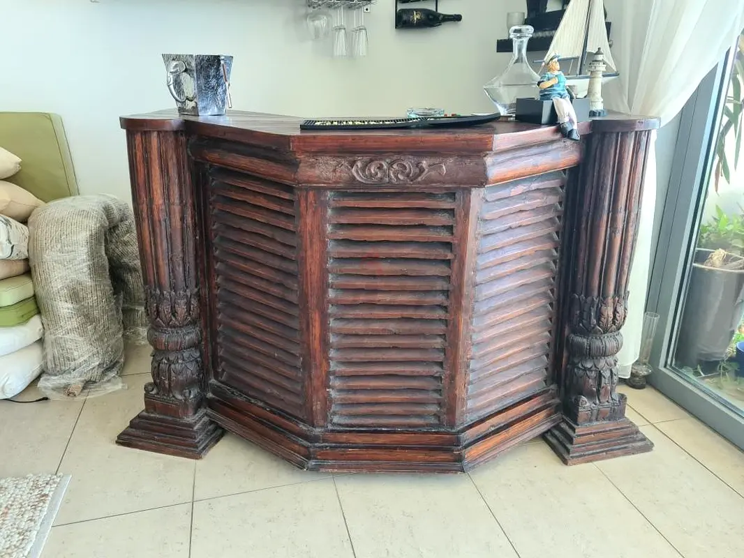 Buy & sell any Bar Tables online - 29 used Bar Tables for sale in Abu ...