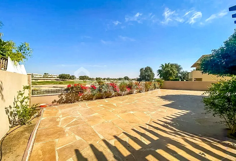 Golf Course View / Upgraded / Huge Plot - PropertyDigger.com