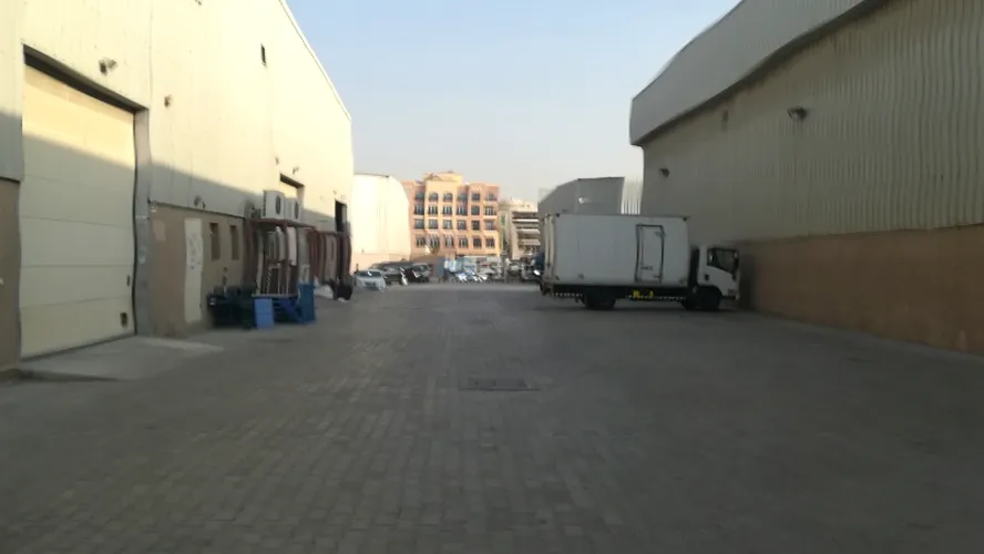Warehouses for rent in Al Qusais - Warehouses rentals | dubizzle