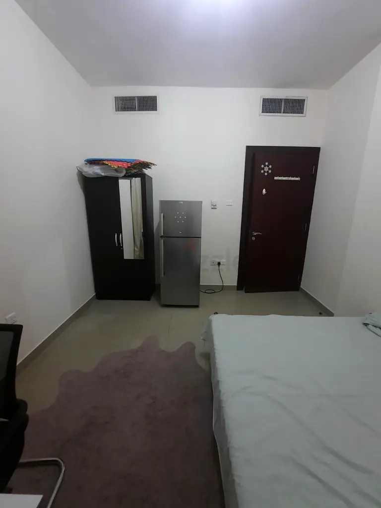 Rooms for rent in Shabiya 12 - Shared Rooms rental | dubizzle