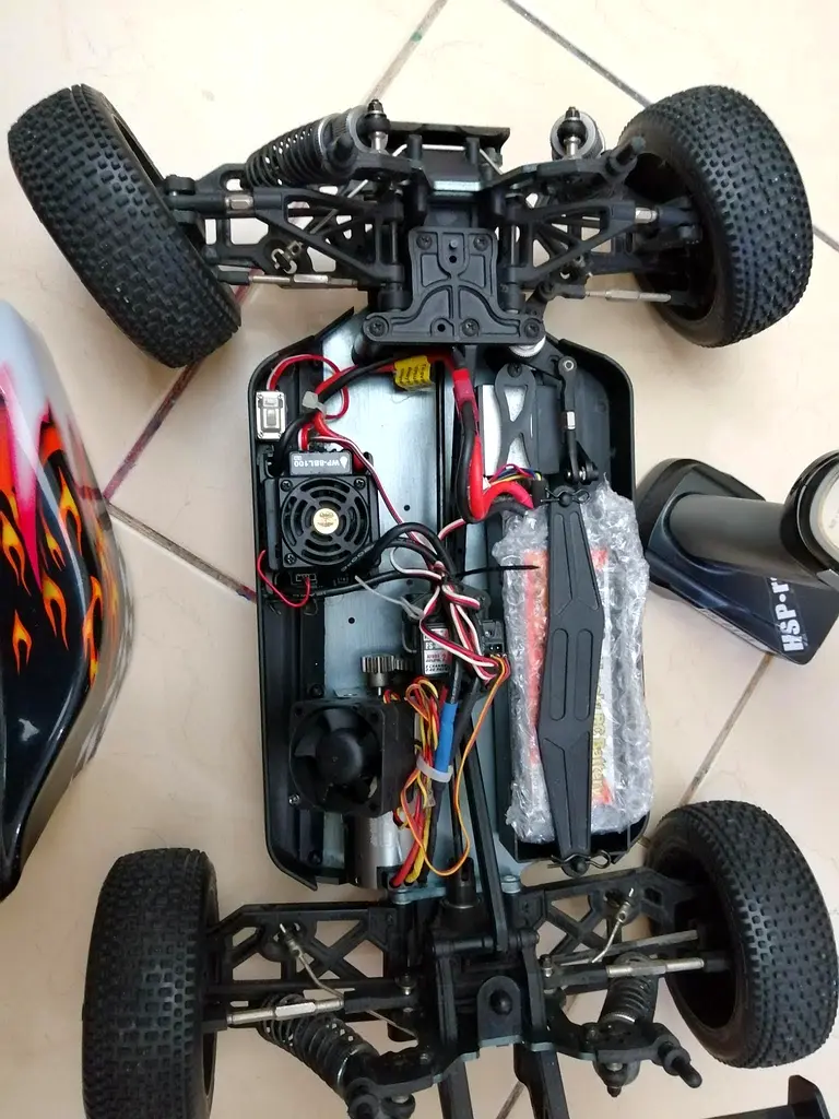 HSP Bazooka v2 4s 1/8 | dubizzle