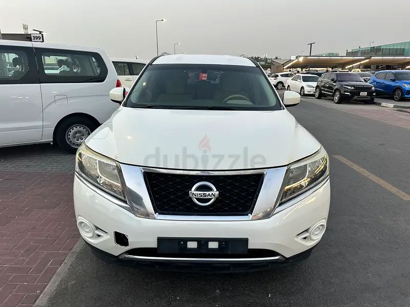 Nissan pathfinder 2013 white color GCC calen car | dubizzle