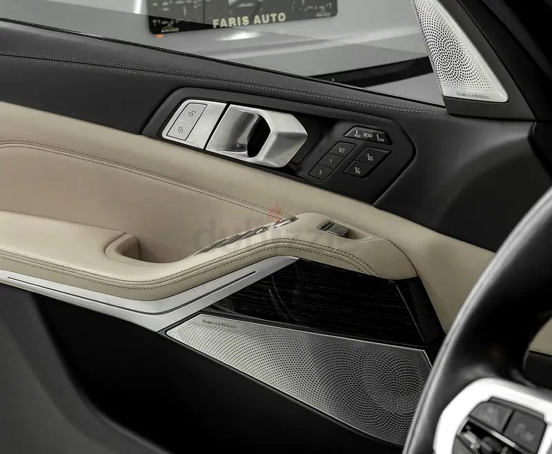 BMW X7 M-50i - 7 SEATER - MERIN IVORY WHITE AND FINEWOOD TRIM FINELINE ...