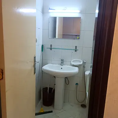 Rooms for rent in Al Baraha - Shared Rooms rental | dubizzle