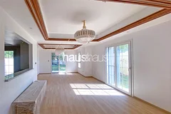 Fully Upgraded | End Unit | Available Now - PropertyDigger.com