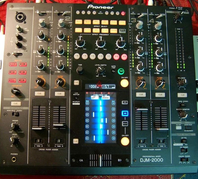Pioneer DJM 2000 Nexus 4 channel professional DJ mixer for sale | dubizzle