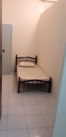 Rooms for rent in England Cluster - Shared Rooms rental | dubizzle