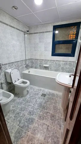 Rooms for rent in Al Rigga - Shared Rooms rental | dubizzle