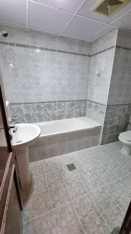 Rooms for rent in Al Rigga - Shared Rooms rental | dubizzle