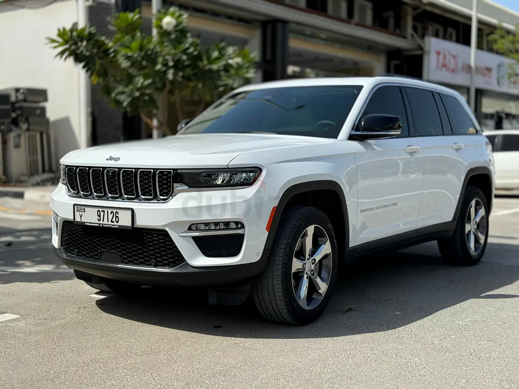 Jeeb Grand Cherokee 2022 Limited | dubizzle