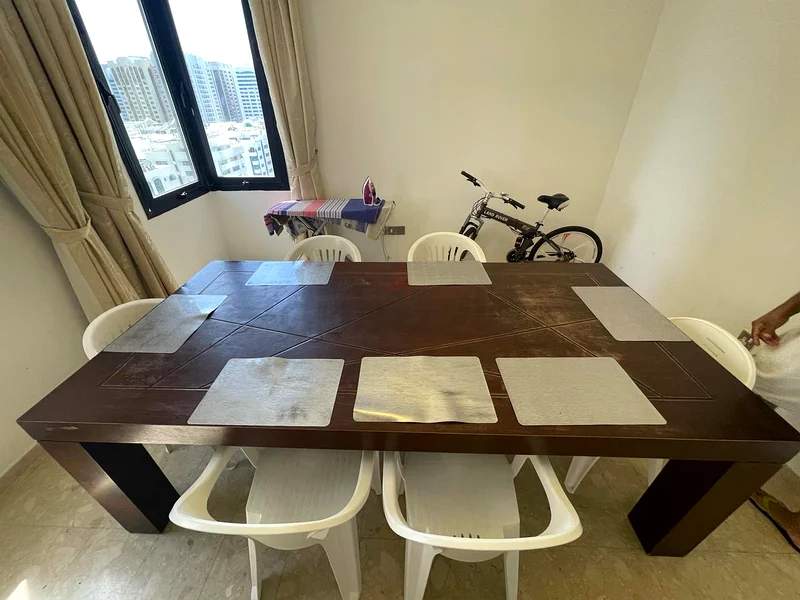 Dining table | dubizzle