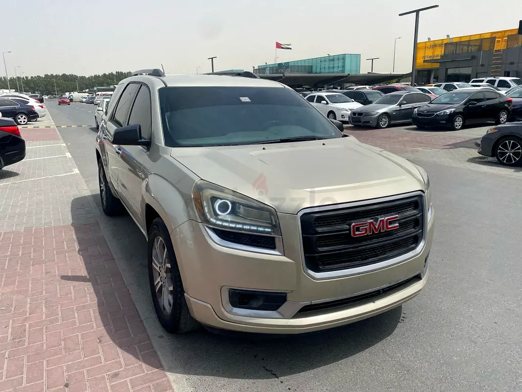 GMC Acadia 2014 silver colour GCC Caleb car | dubizzle