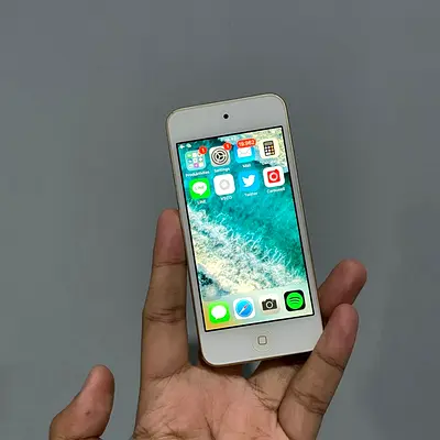 Buy & sell any Apple iPod online - 12 used Apple iPod for sale in Dubai ...