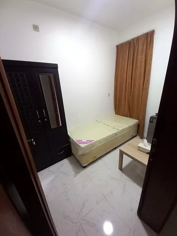 Rooms for rent in Al Rigga - Shared Rooms rental | dubizzle