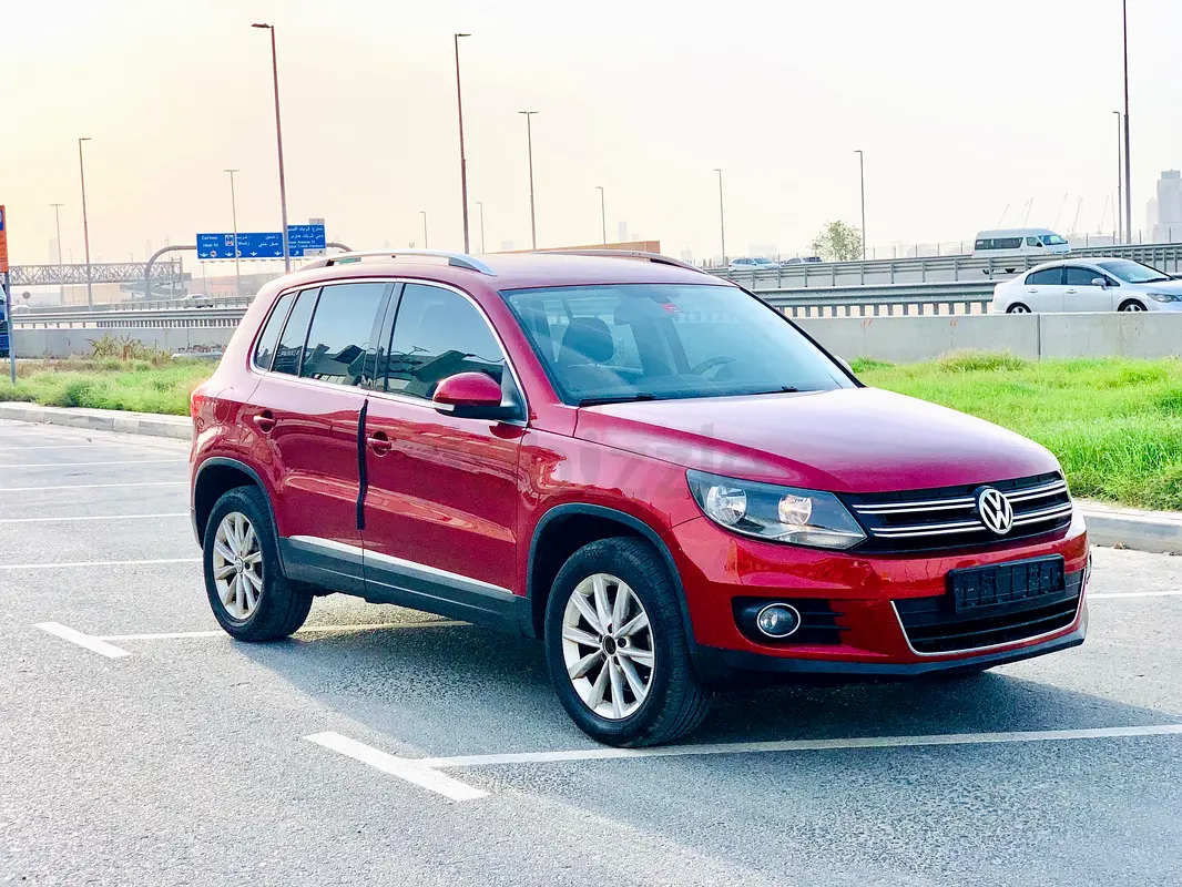 VOLKSWAGEN TIGUAN GCC SUPER CLEAN 2015 | dubizzle