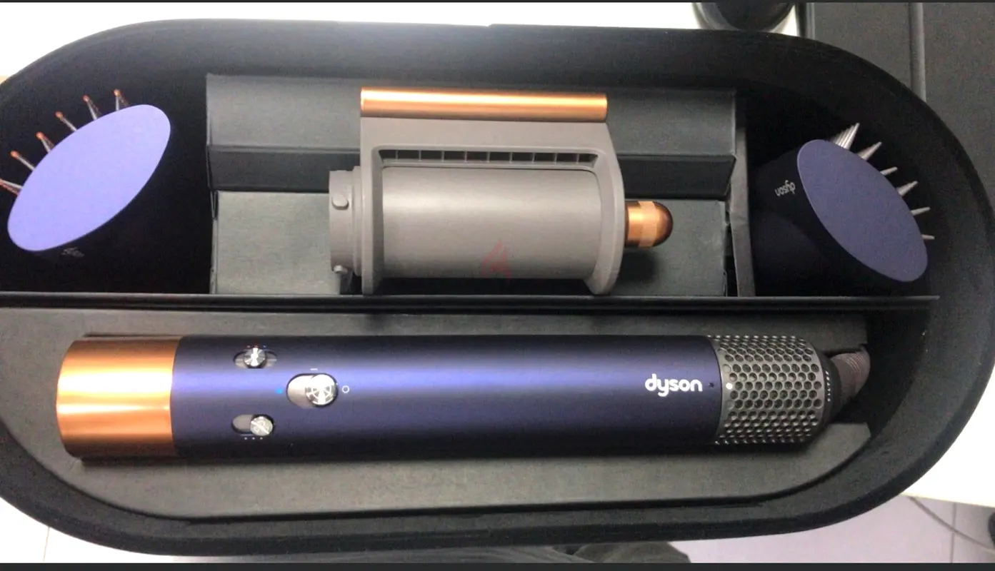 Dyson HS05 Airwrap Prussian Blue Rich copper Indian Spec | dubizzle