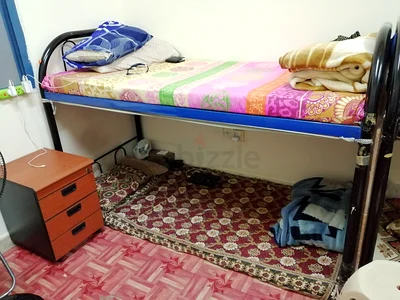 Rooms for rent in Shabiya 10 - Shared Rooms rental | dubizzle