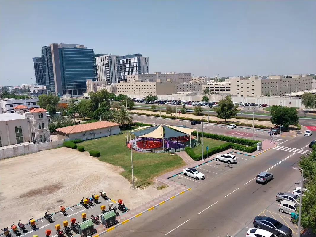 Apartment: Luxurious | Specious | 3BHK | Central Ac | Built-in ...