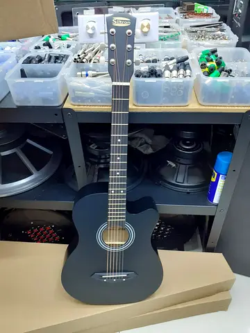 Classifieds: Augustic guitar | dubizzle Abu Dhabi