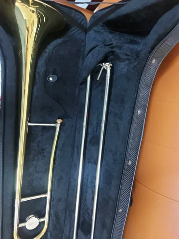 Buy & sell any Wind Instruments online - 73 used Wind Instruments for ...