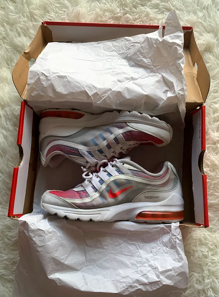 Amazing Deal! Nike Shoes for Just 280 AED - Great Condition! | dubizzle