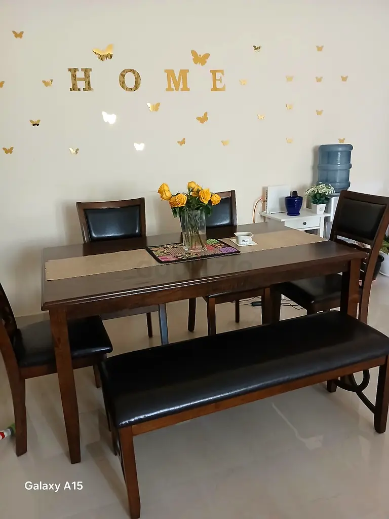 Dining Table and 4 chairs | dubizzle