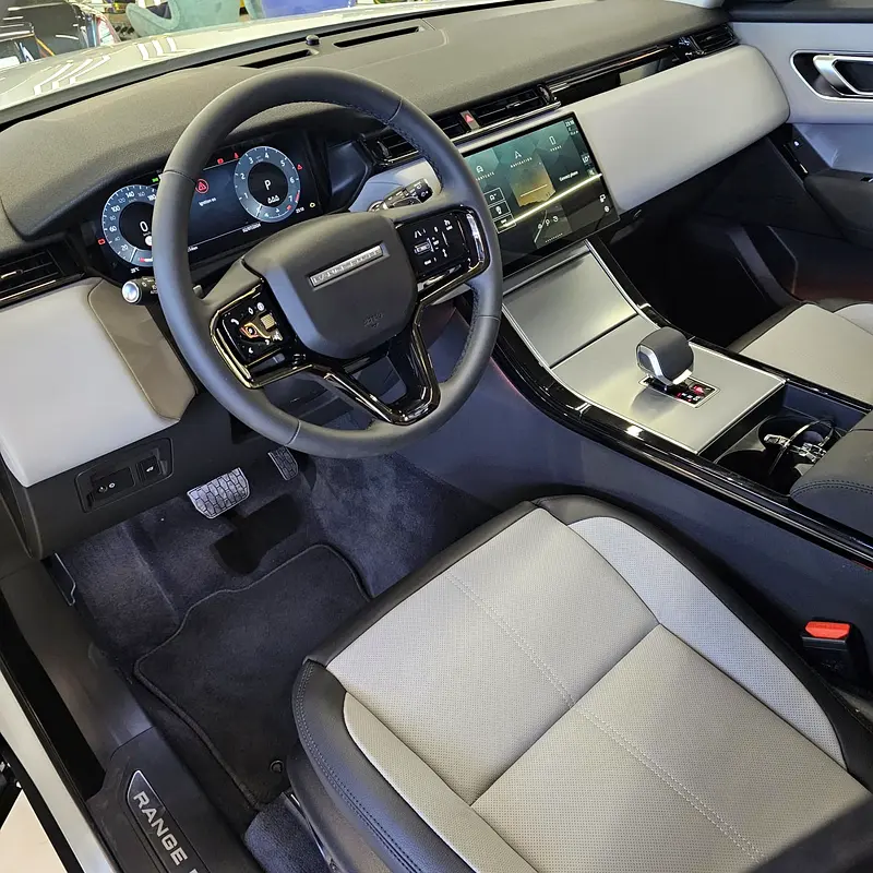 2025 Range Rover Velar P250 DYNAMIC SE((5 YEARS WARRANTY AND SERVICE ...