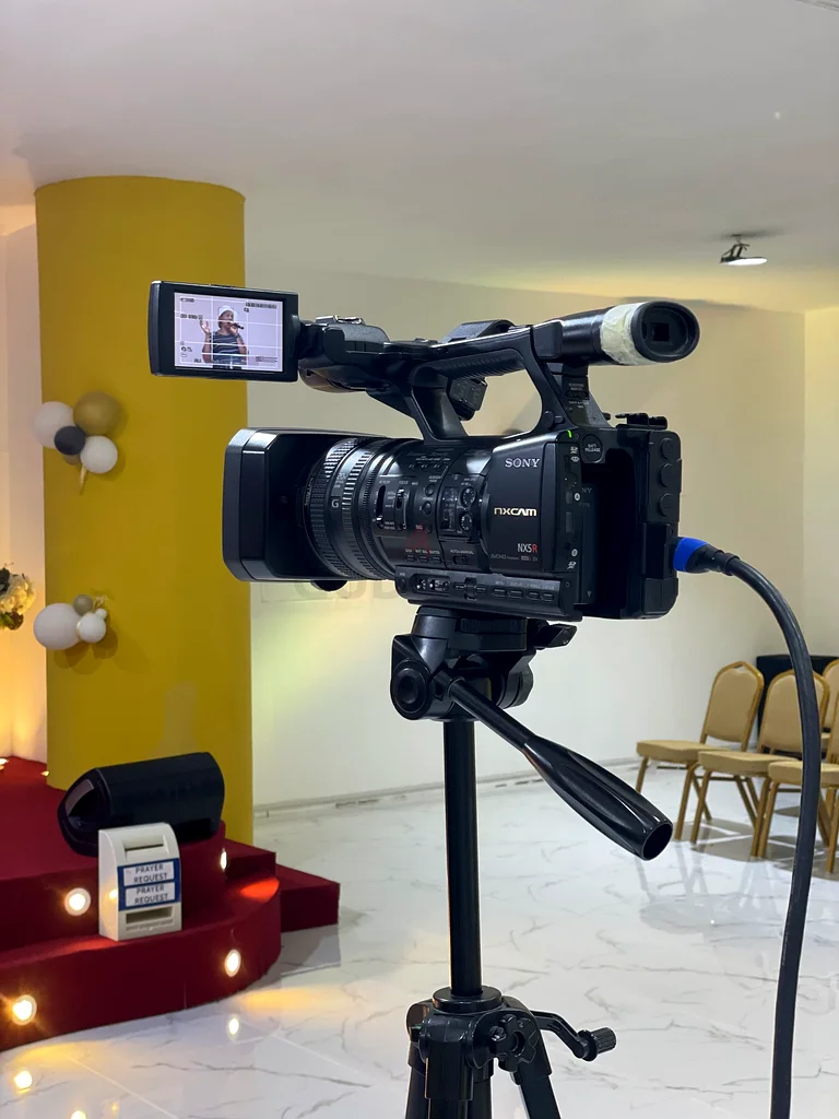 **Sony HXR-NX5R NXCAM Professional Camcorder** | dubizzle