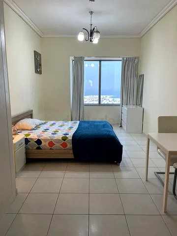 Rooms for rent in Sheikh Zayed Road - Shared Rooms rental | dubizzle