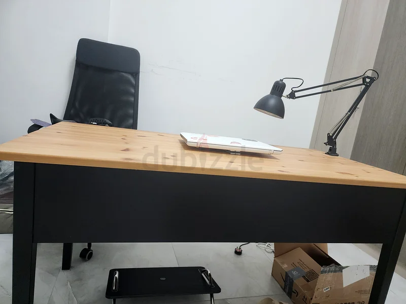 Some office Furnitures | dubizzle