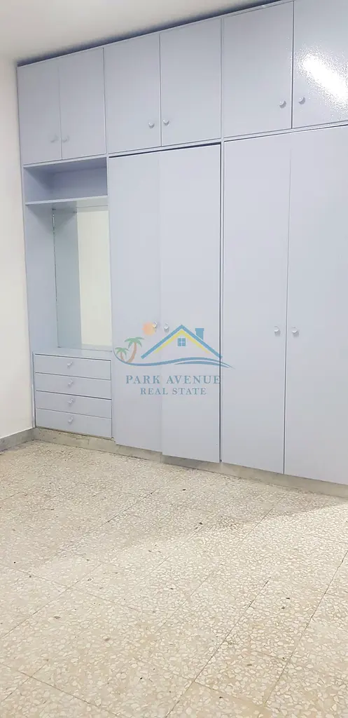 Apartment: Beautiful studio apartment available in hamdan street ...