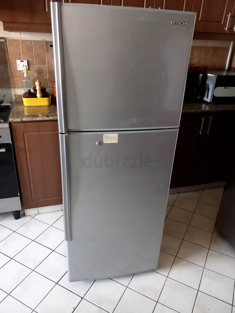Hitachi two door fridge freezer silver colour | dubizzle