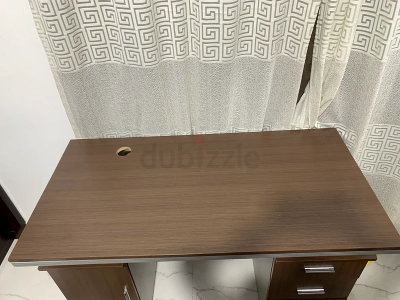 Study desk dubizzle store