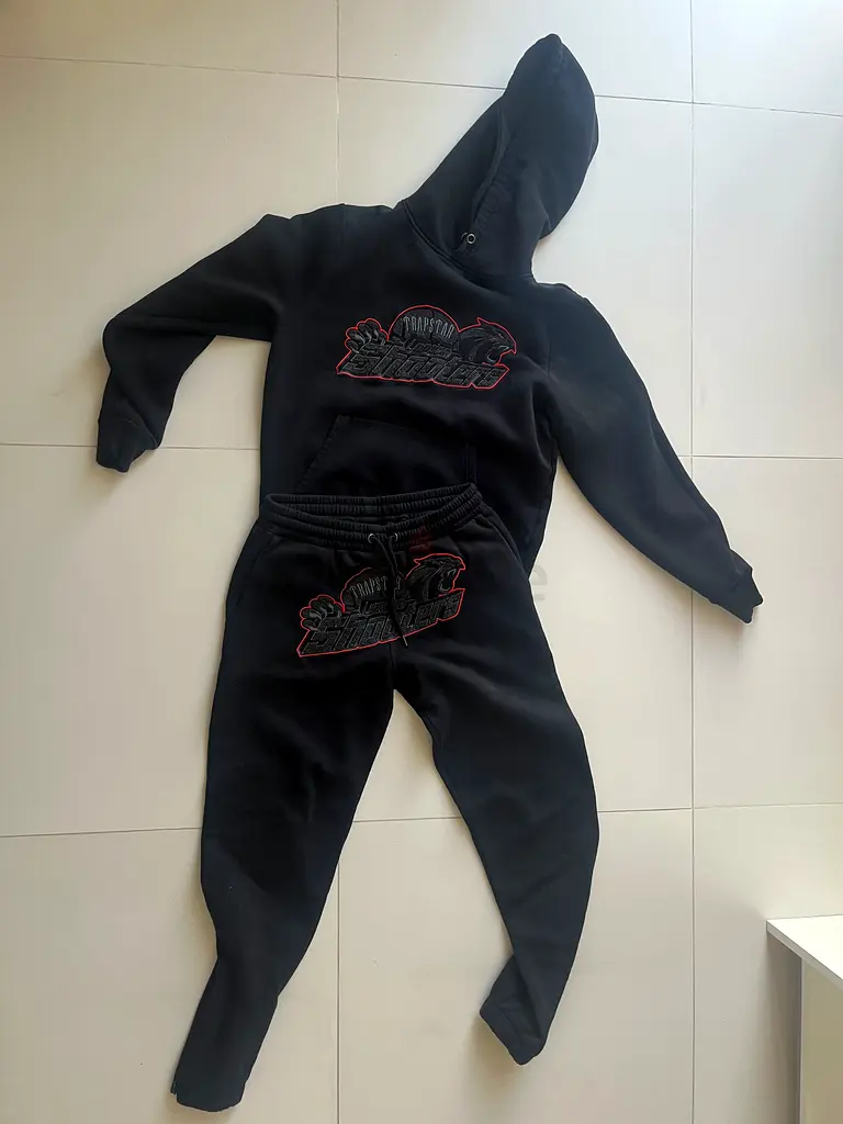 Trapstar Shooters Hoodie Tracksuit (receipt available) | dubizzle