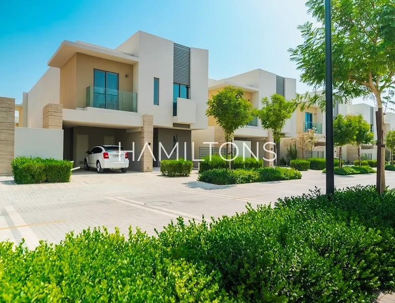 Townhouse: Luxury | Corner Unit | 3BR with Garden | dubizzle Sharjah