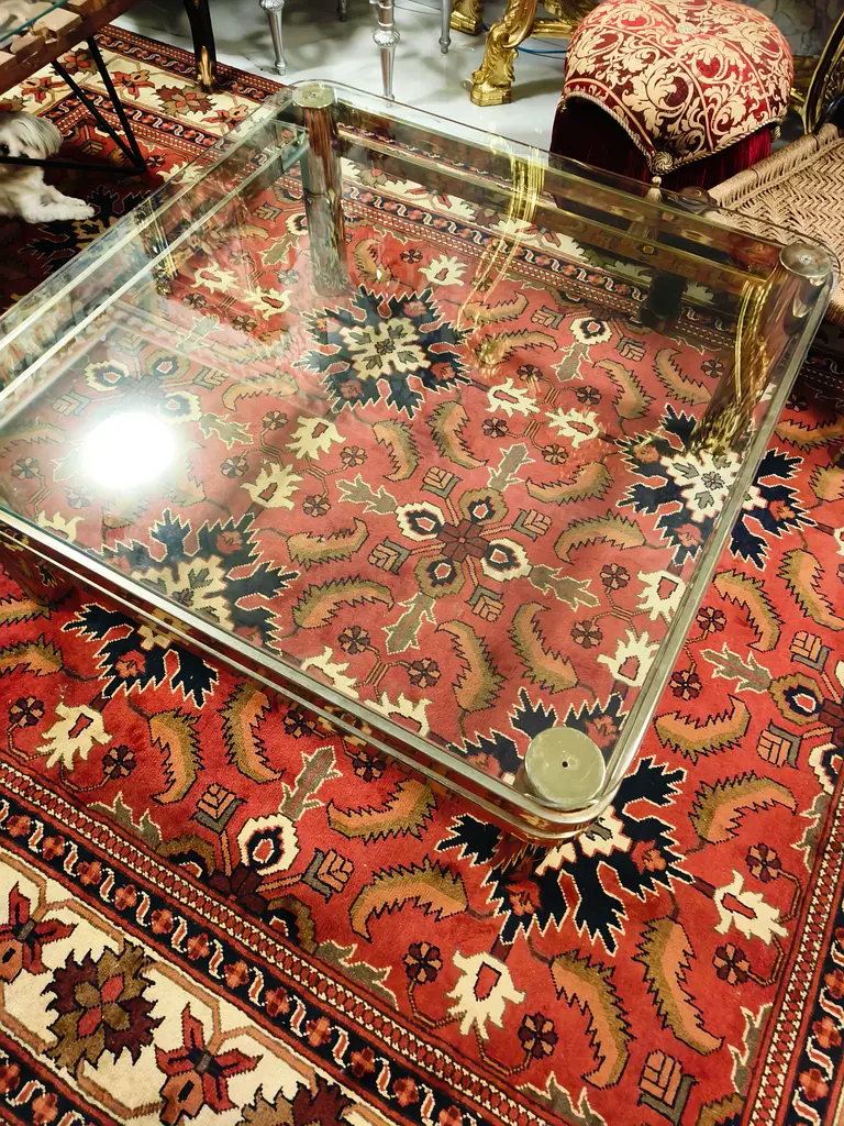 Modern glass coffee table | dubizzle