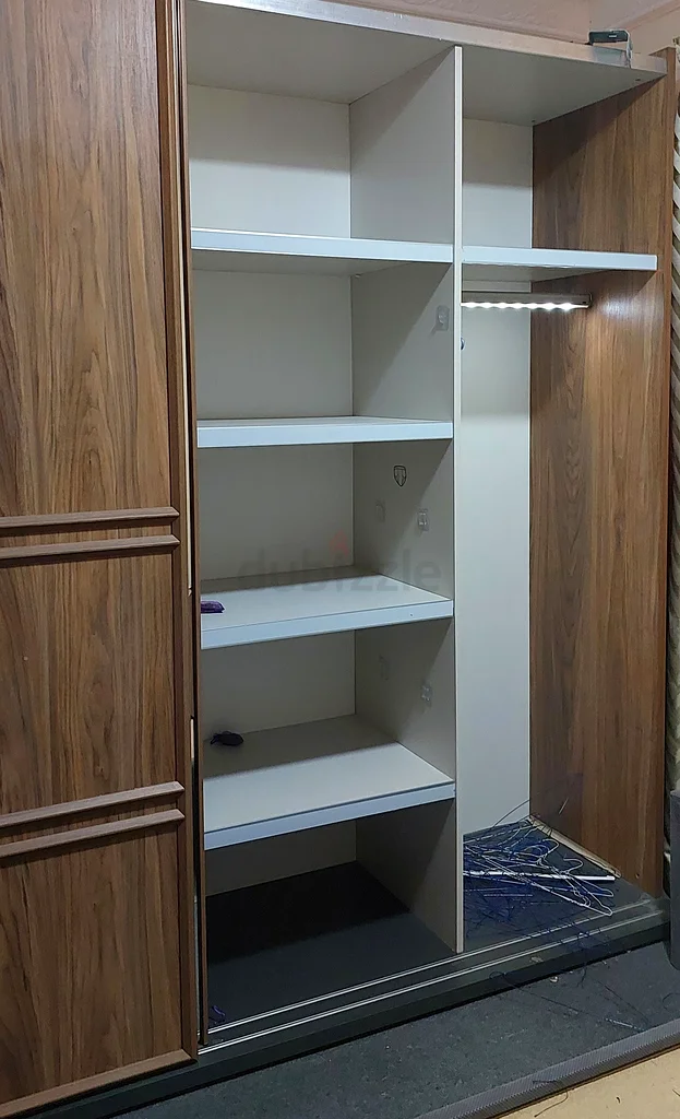 Dubizzle wardrobe store