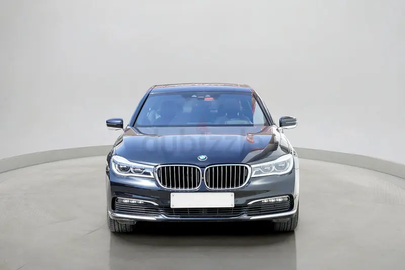 2019 BMW 7-Series 730li 2.0L | GCC Specifications | dubizzle