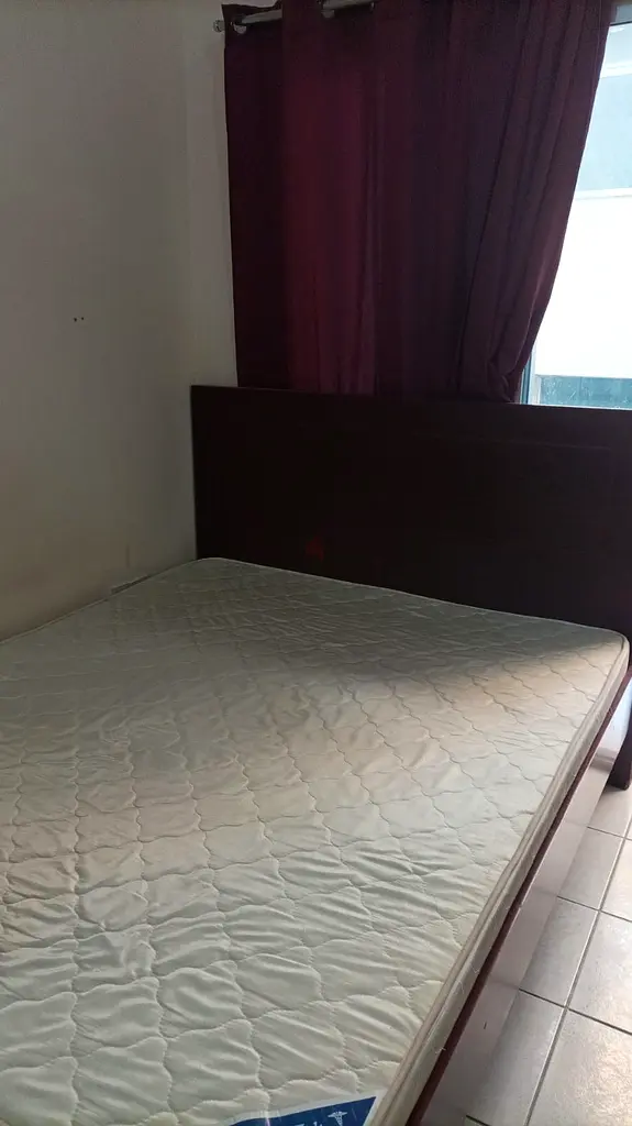 Queen size bed with mattress selling very cheap | dubizzle