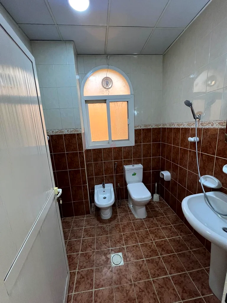 Villa: Studio room available for rent monthly | dubizzle Dubai