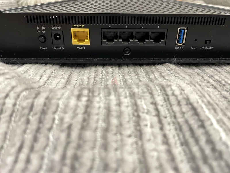 Netgear Nighthawk Router FOR MORE DETAILS READ THE DESCRIPTION | dubizzle