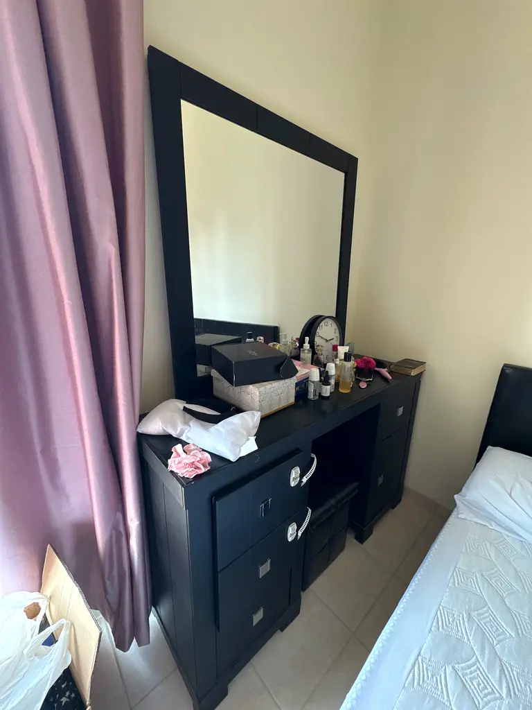 Dressing table unit | dubizzle