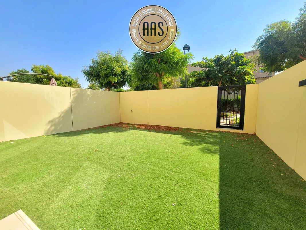 Villa: SINGLE ROW NEAR TO PARK 3BED+MAID VILLA FOR RENT | dubizzle Dubai