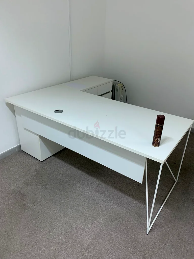 Table desk for sale office or study dubizzle