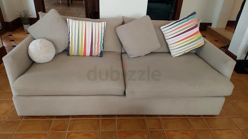 Dubizzle sofa store