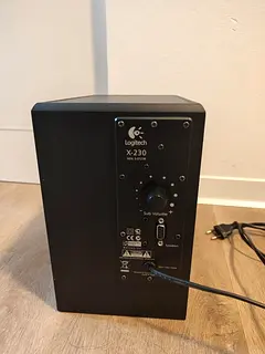 Logitech speakers and boom box | dubizzle