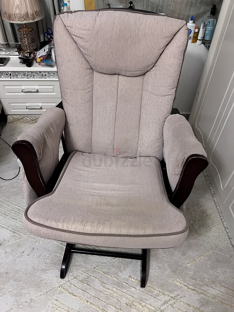 Chairs for sale in UAE dubizzle