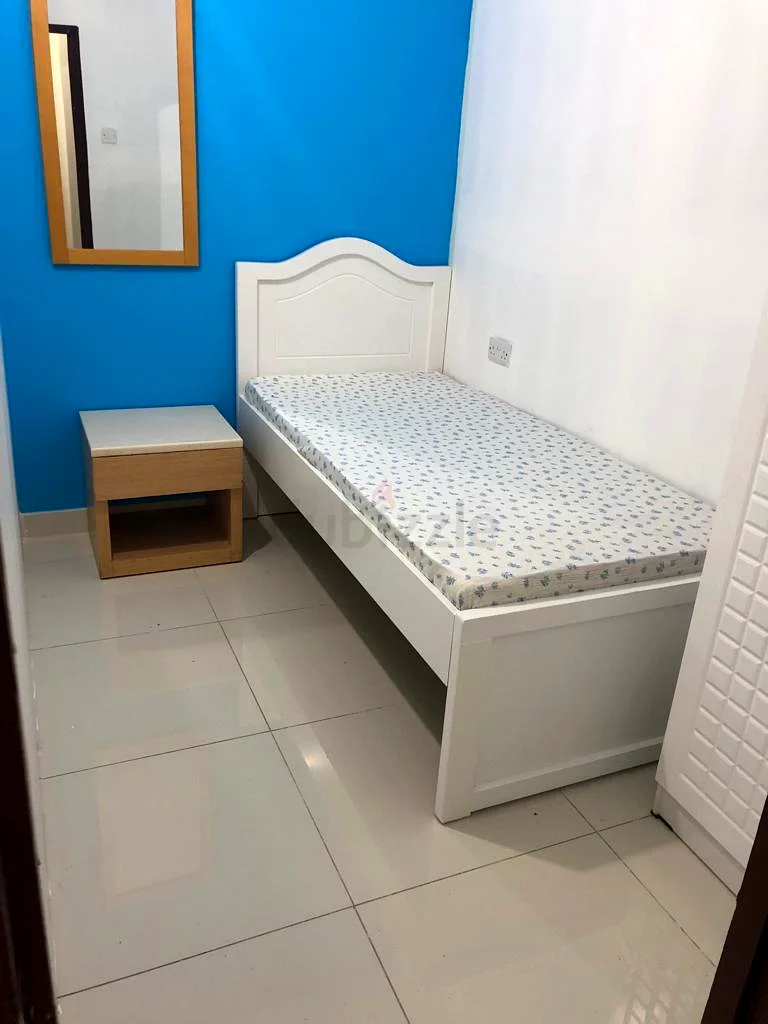 Apartment: Big Partition Room For Single Executive Person Barsha 1 ...