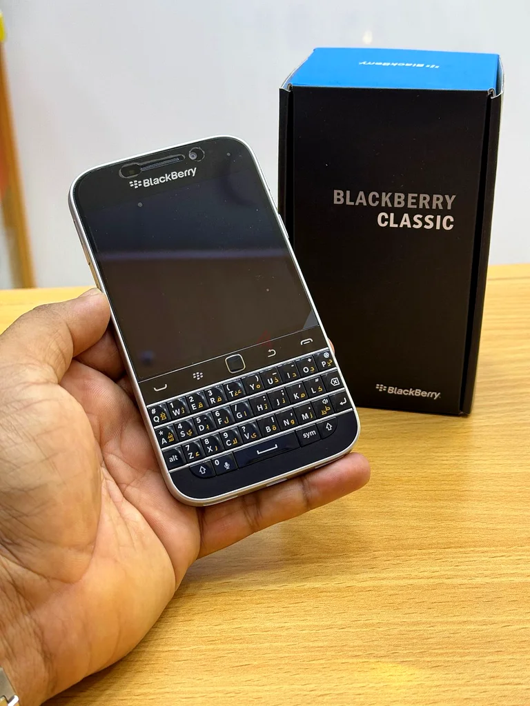 Blackberry Classic Q20 | dubizzle