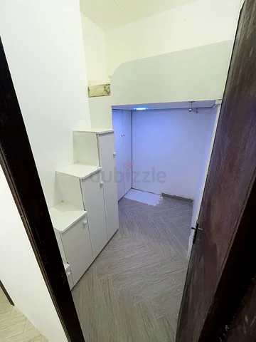 Rooms for rent in Sheikh Zayed Road - Shared Rooms rental | dubizzle